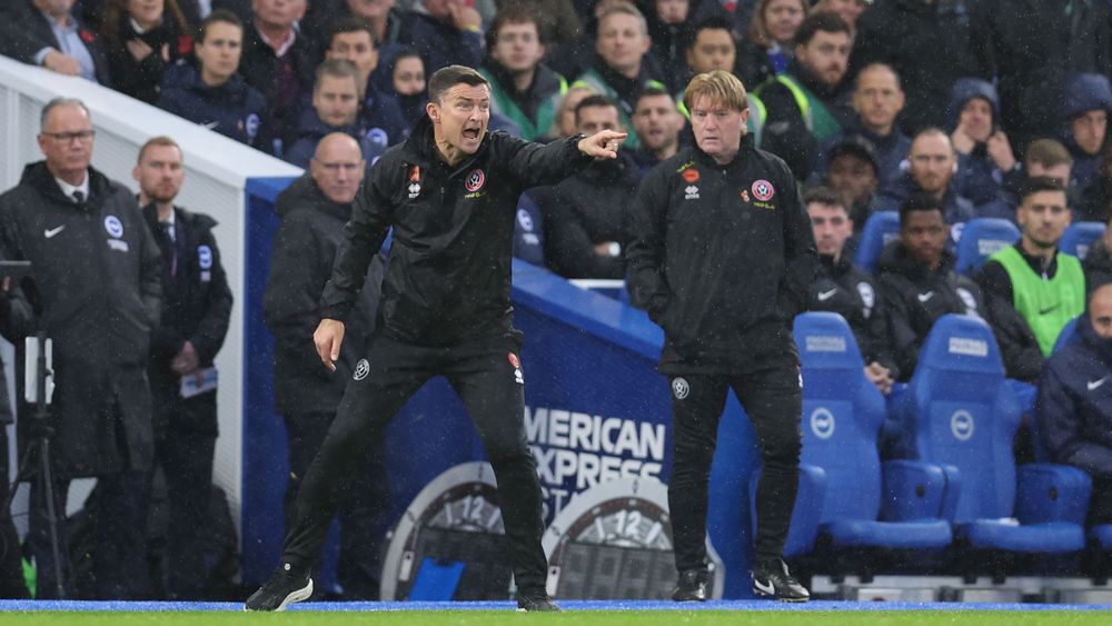 Hecky praise as United earn point