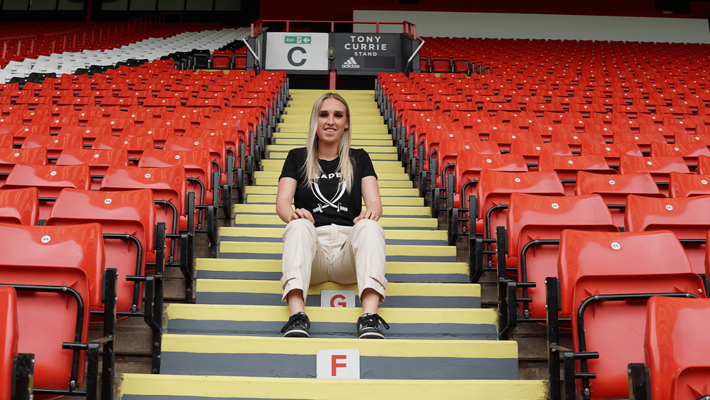 Rayner signs new contract